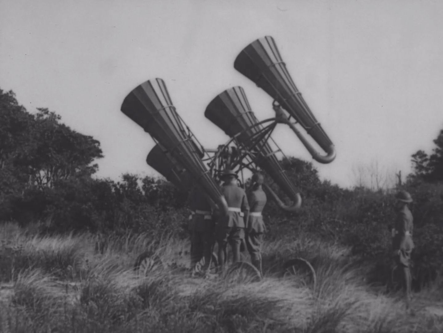 Mechanical Computers and Sound Collectors: World War I Anti-Aircraft ...