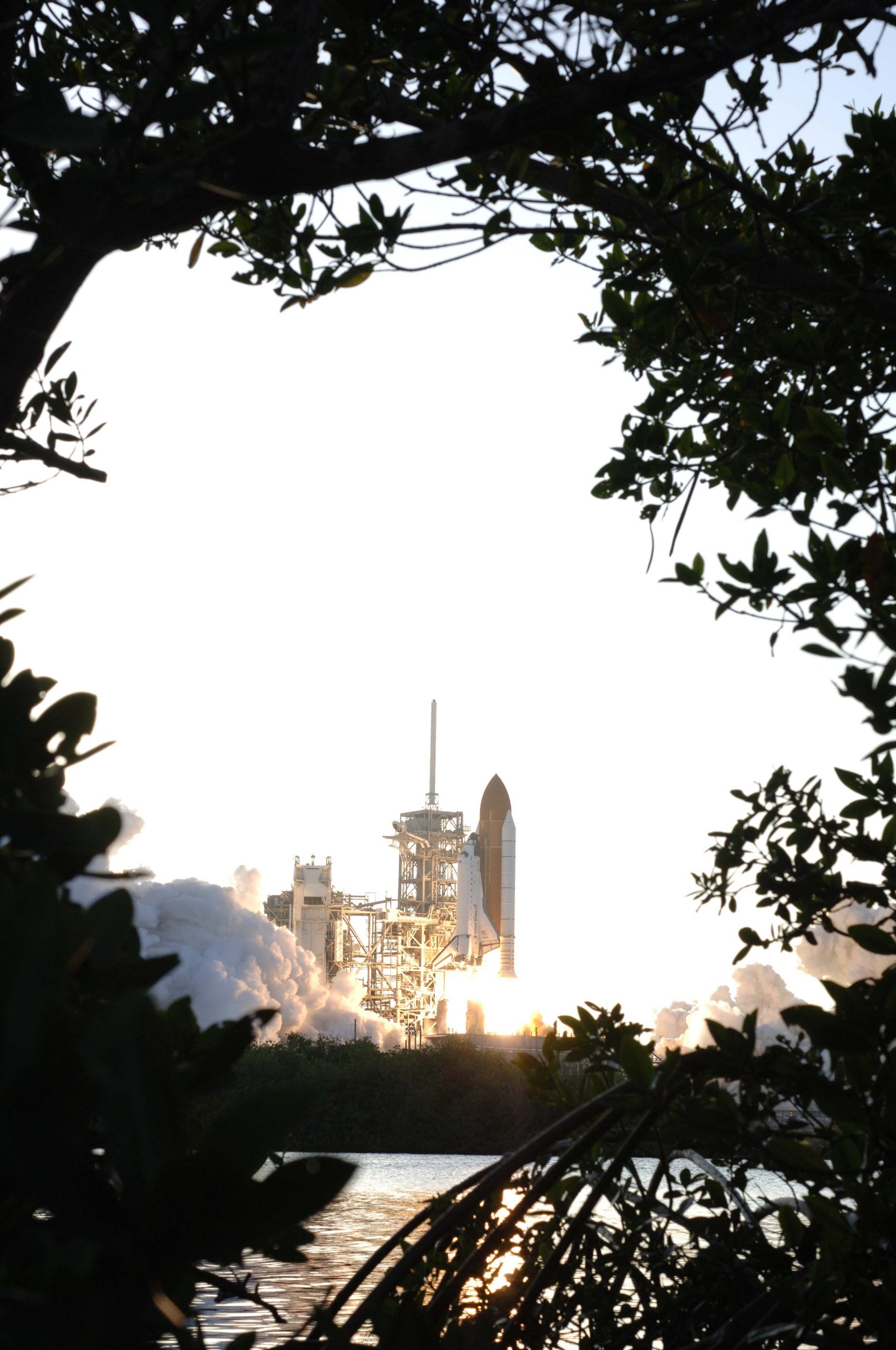 STS-117 Launch – The Unwritten Record
