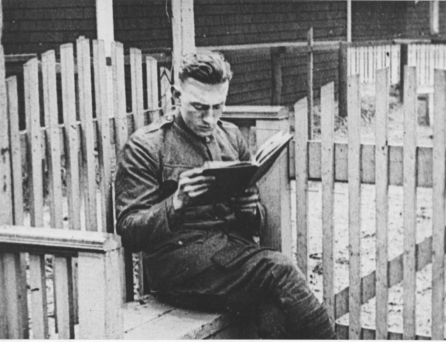 Wartime Reading: The Library War Service – The Unwritten Record