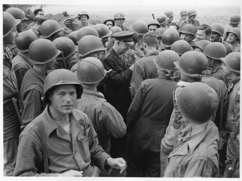 Short Snorts, Long Legacies: The World War II Club of the “Short Snorters” – The Unwritten Record